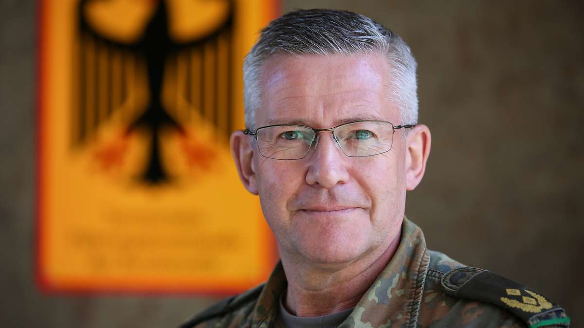 Bodemann at the topwork of his predecessor. - Berlin Security Conference